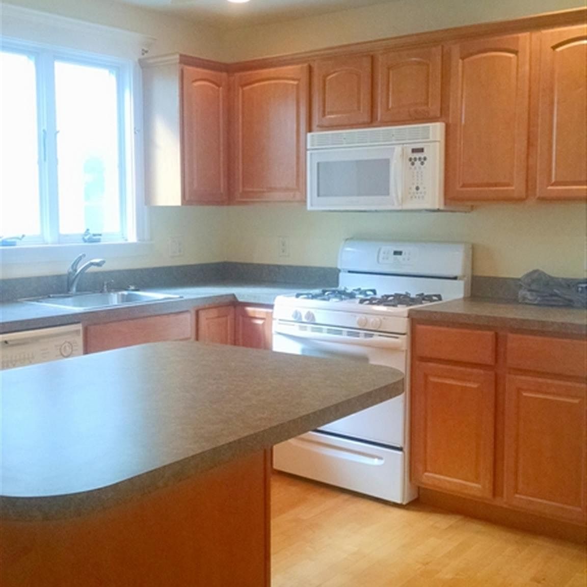 14 Maple Ave, Medford, MA 02155 | Zillow