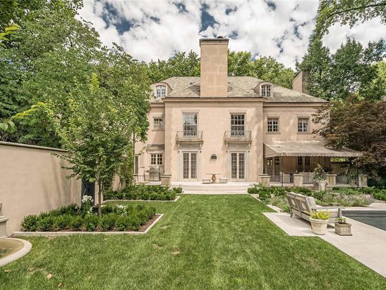 22 Portland Pl, Saint Louis, MO 63108 | Zillow