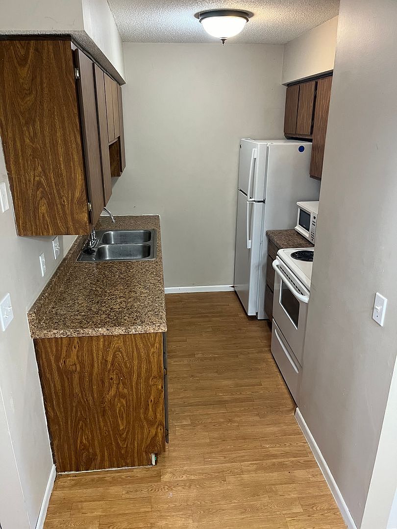 228 S Ivy Ln, Butler, IN 46721 | Zillow