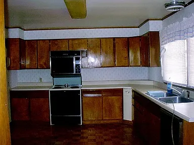 207 Tunstall Ave Blackstone VA | Zillow