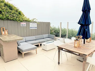 Pacific Crest Apartments in Encinitas - 330 W I St Encinitas CA | Zillow