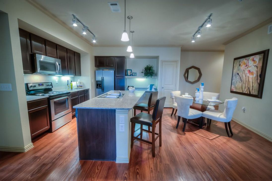 7145 Reading Rd APT 1909, Rosenberg, TX 77471 | Zillow