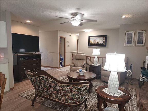 808 Ogden St, Gallatin, MO 64640 | MLS #2453815 | Zillow