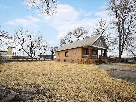 738 N Garland Ave, Kansas City, MO 64120 | Zillow