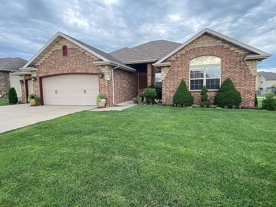 3721 N Boonville Ave, Springfield, MO 65803 | Zillow