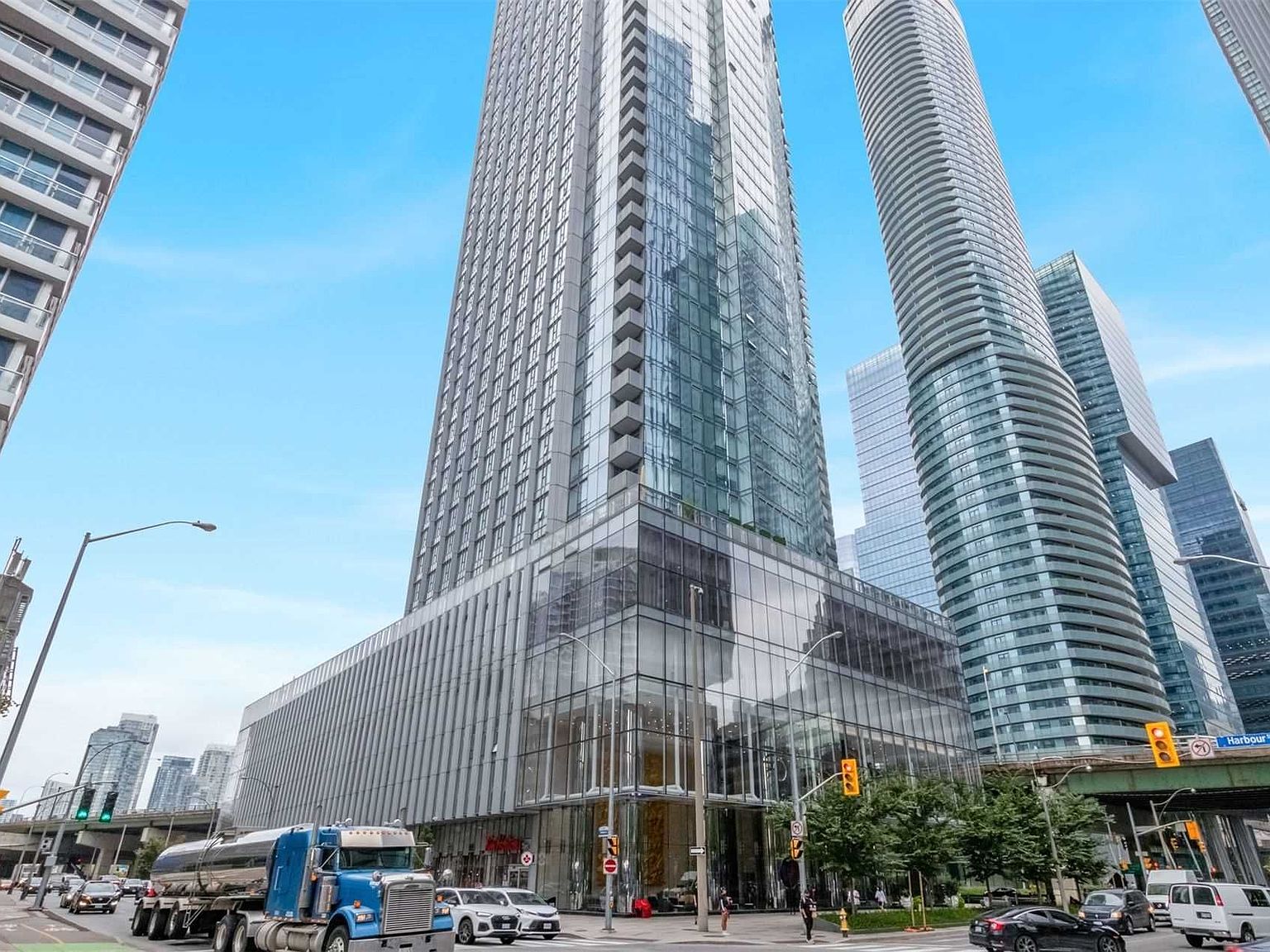 10 York St #2801, Toronto, ON M5J 0E1 | Zillow