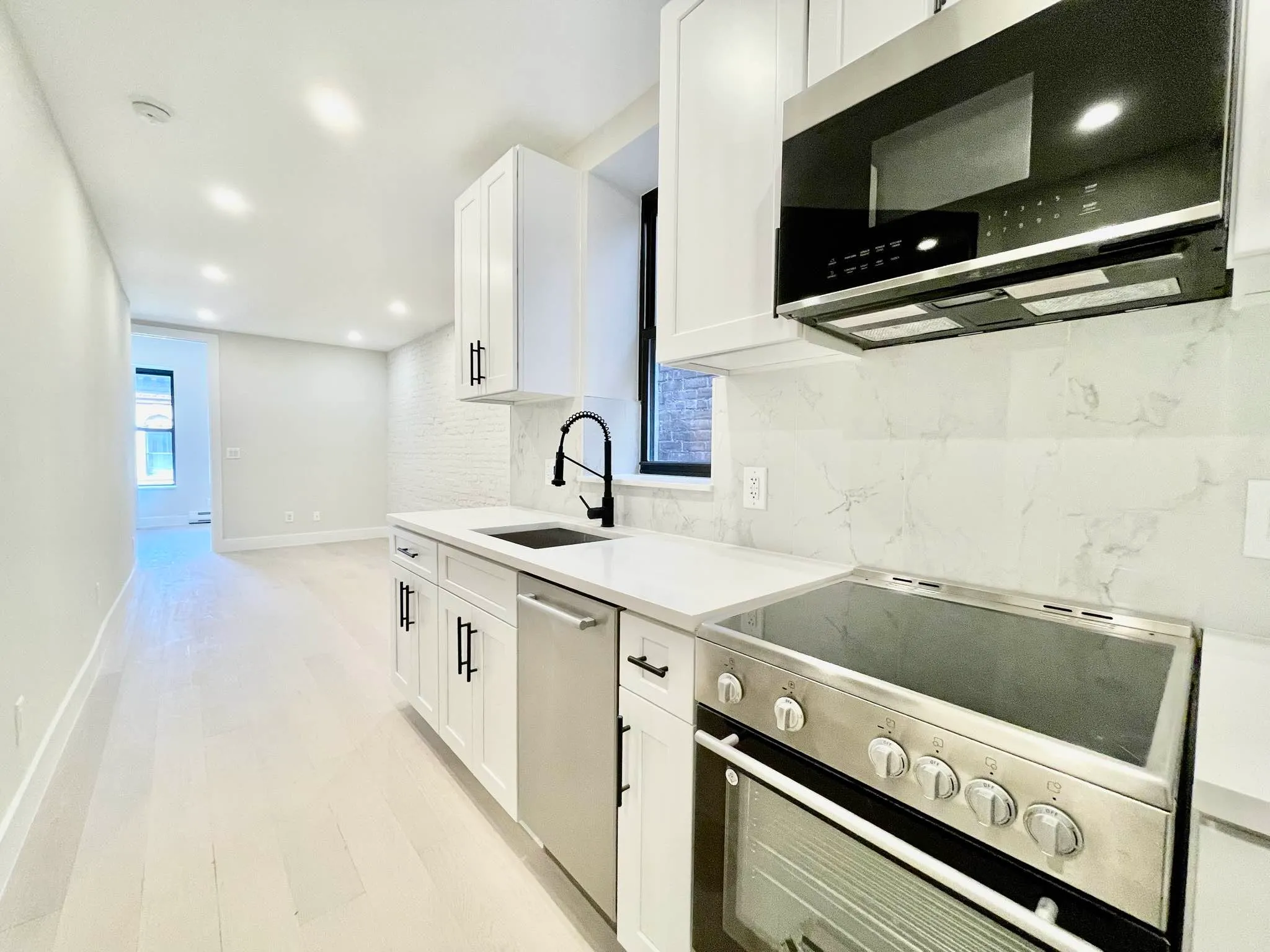 326 East 89th Street #5E in Yorkville, Manhattan | StreetEasy