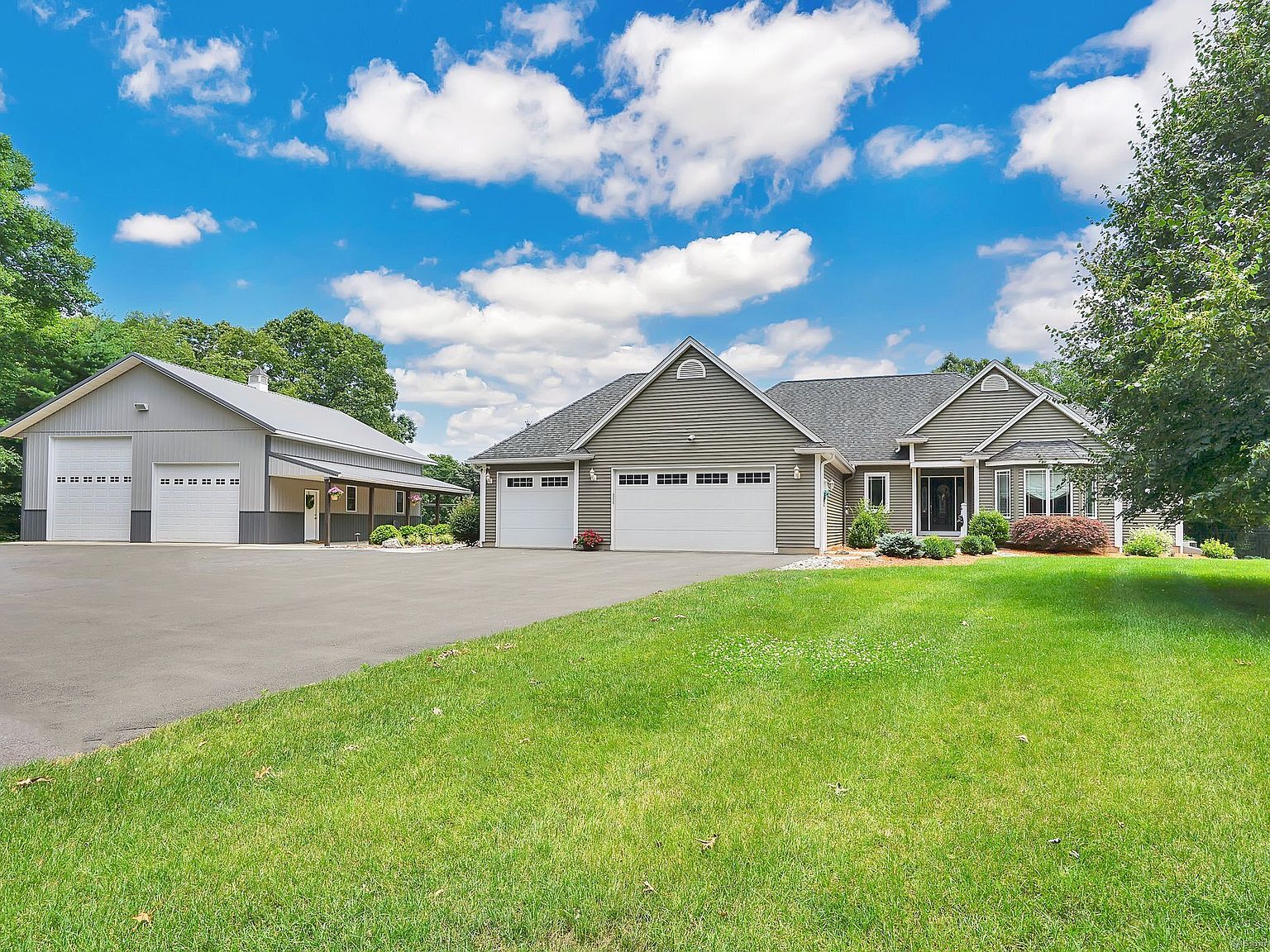 25 Miller Rd E, Broad Brook, CT 06016 | MLS #24031533 | Zillow