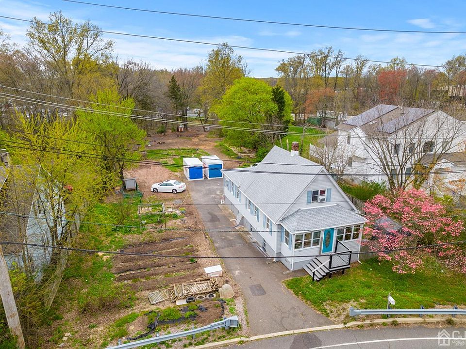 1160 Cozzens Ln, North Brunswick, NJ 08902 | Zillow