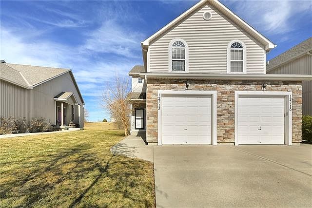 12712 Walker Ave, Kansas City, KS 66109 | Zillow
