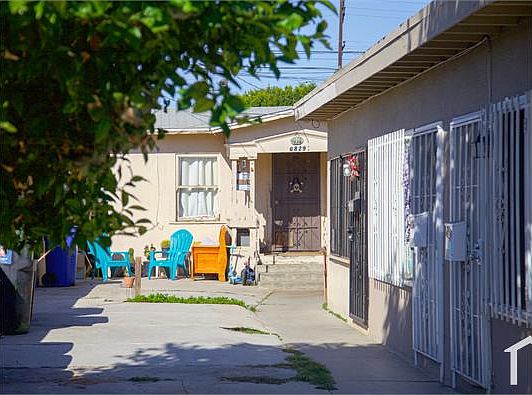 6829 Makee Ave, Los Angeles, CA 90001 | Zillow
