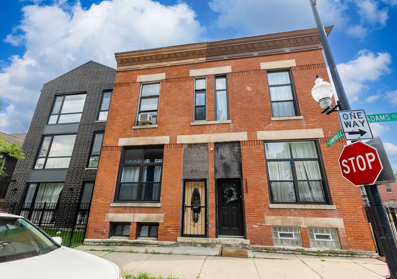 2457 W Adams St, Chicago, IL 60612 | Zillow