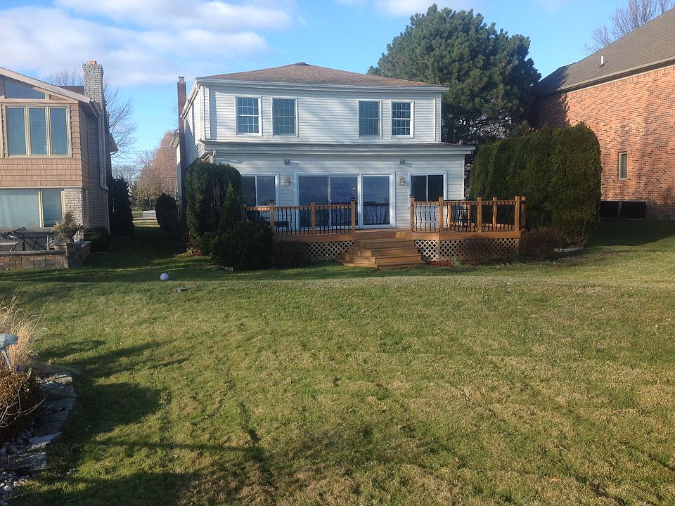 48862 Point Lakeview Dr, Chesterfield, MI 48047 | Zillow