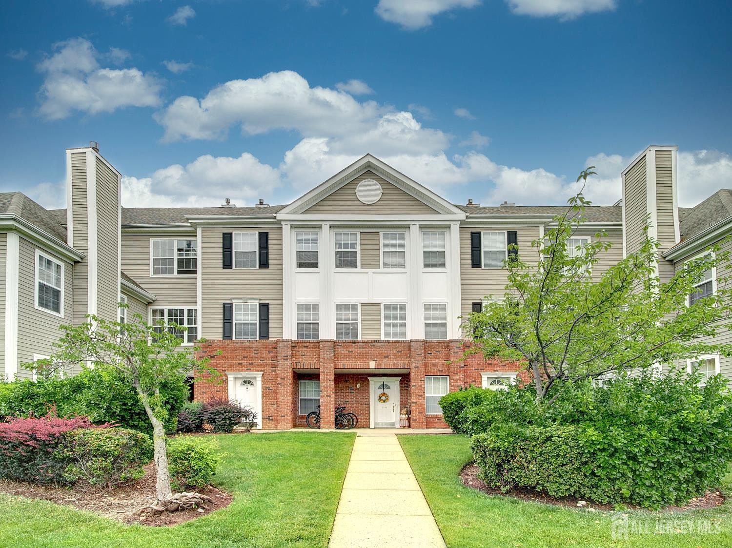 2302 Timber Ridge Ct, Parlin, NJ 08859 | Zillow