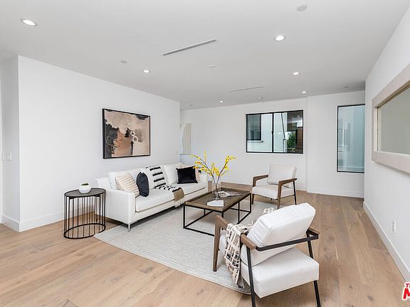 12918 Bloomfield St, Studio City, CA 91604 | MLS #23-292075 | Zillow