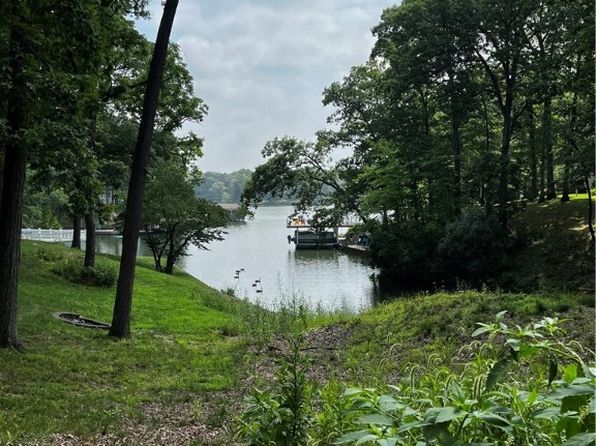 Lake Sara - Effingham IL Real Estate - 9 Homes For Sale | Zillow