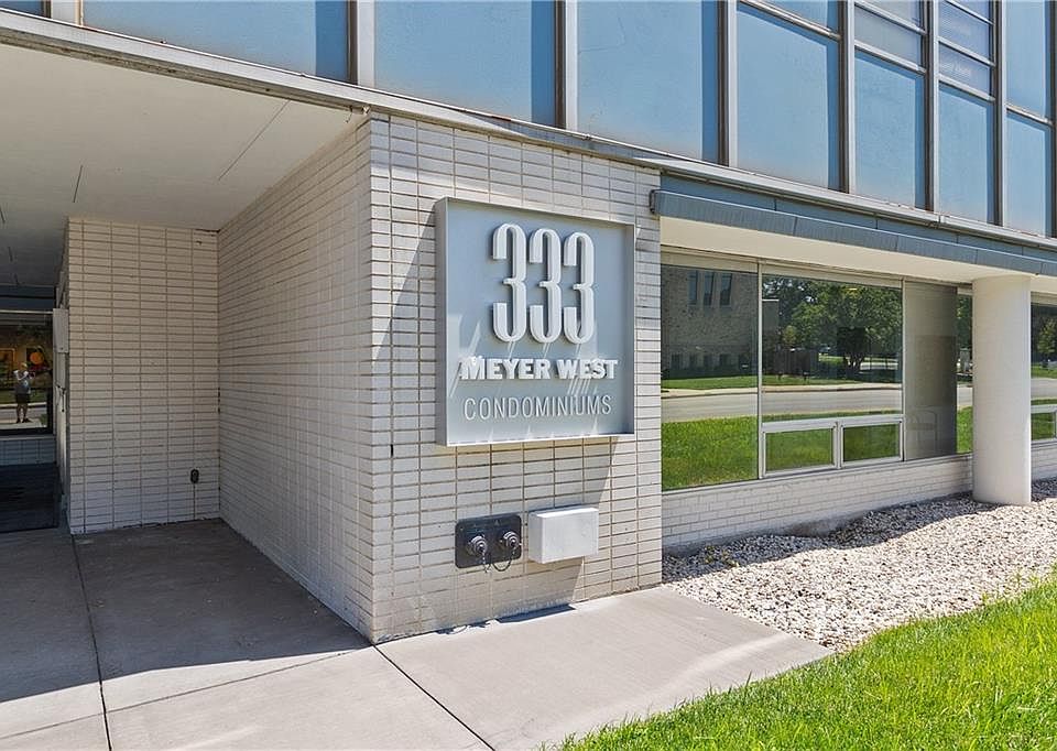 333 W Meyer Blvd APT 1215, Kansas City, MO 64113 | Zillow