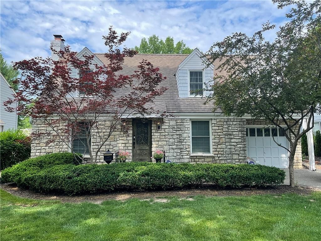 5450 Fairway Rd, Fairway, KS 66205 | Zillow