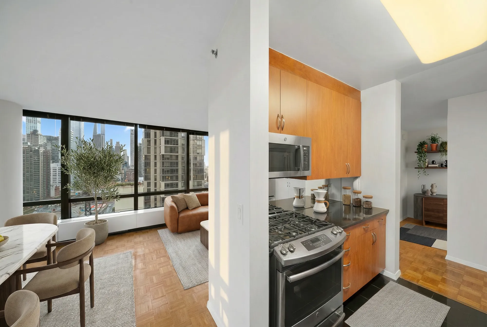 420 E 61st St