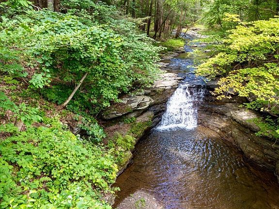 8 Stone Bridge Rd, East Durham, NY 12423 | MLS #154018 | Zillow