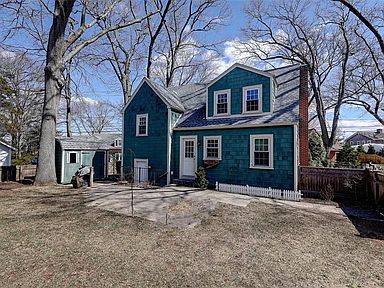 41 Riverside Dr, Riverside, RI 02915 | Zillow