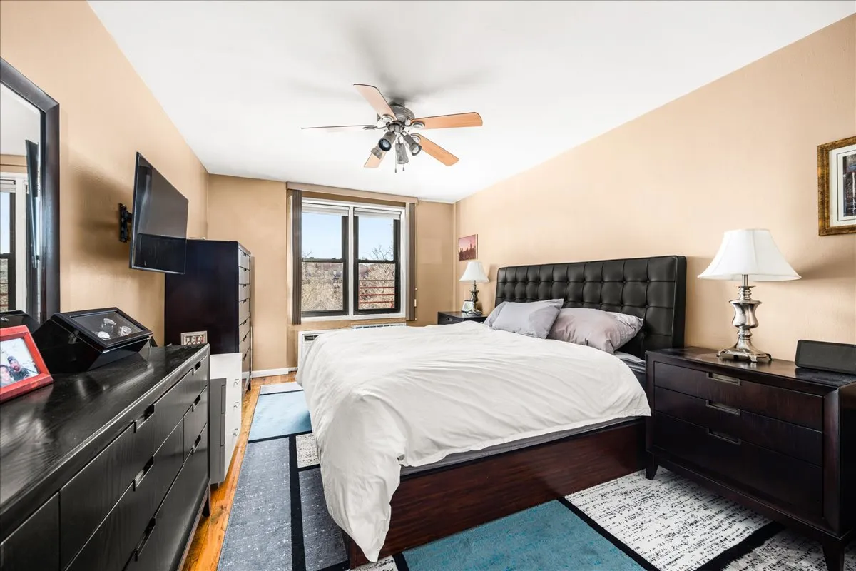 350 Ocean Parkway #3C in Kensington, Brooklyn | StreetEasy