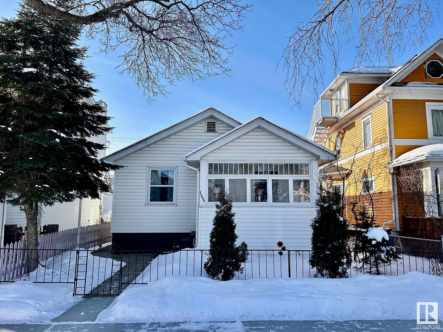11230 96th St NW, Edmonton, AB T5G 1S9 | MLS #E4423042 | Zillow