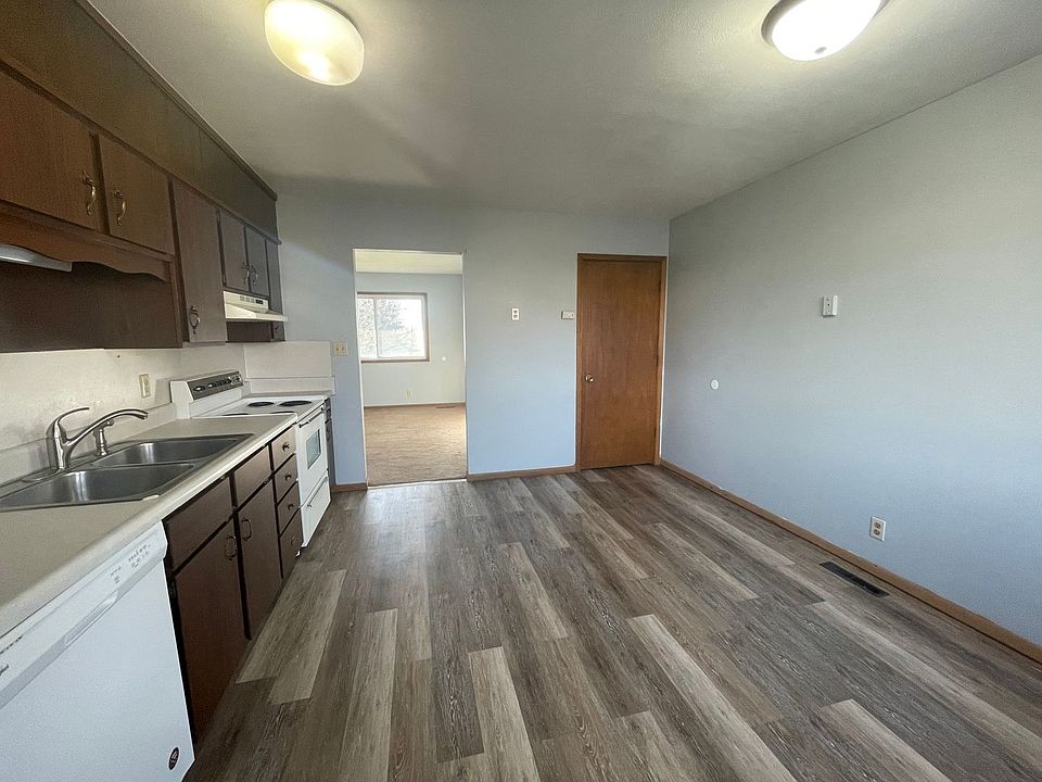 300 Main St - 300 Main St Beaman IA | Zillow