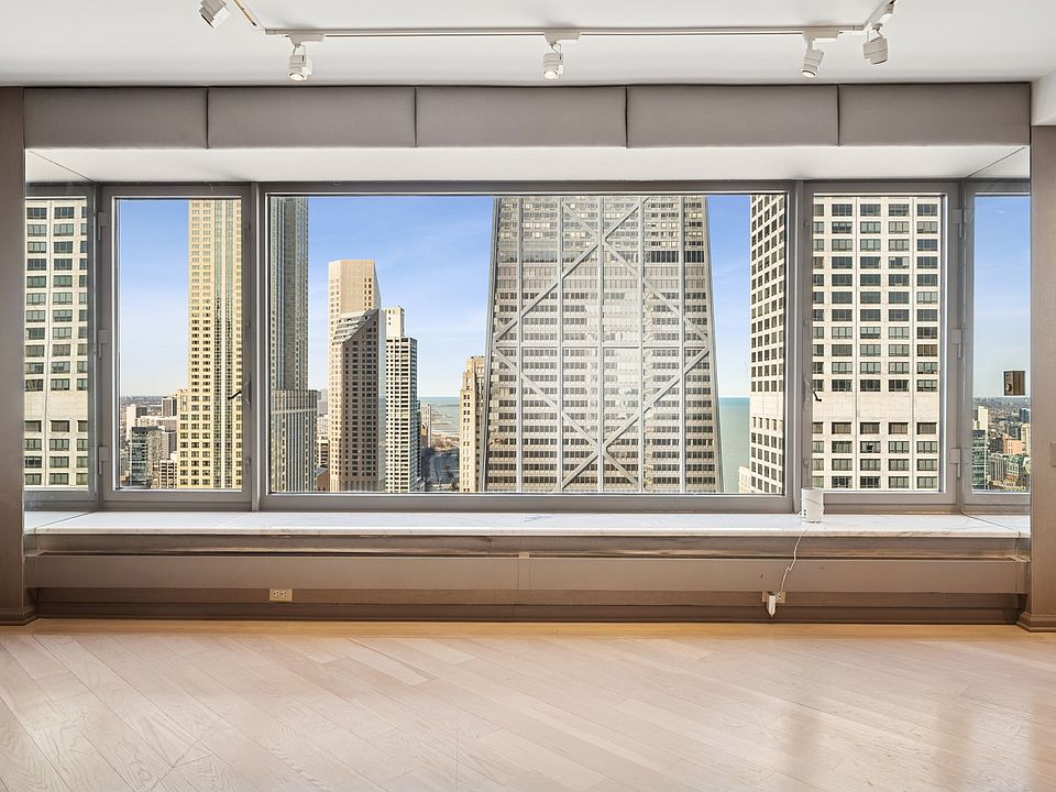 161 E Chicago Ave Chicago IL | Zillow