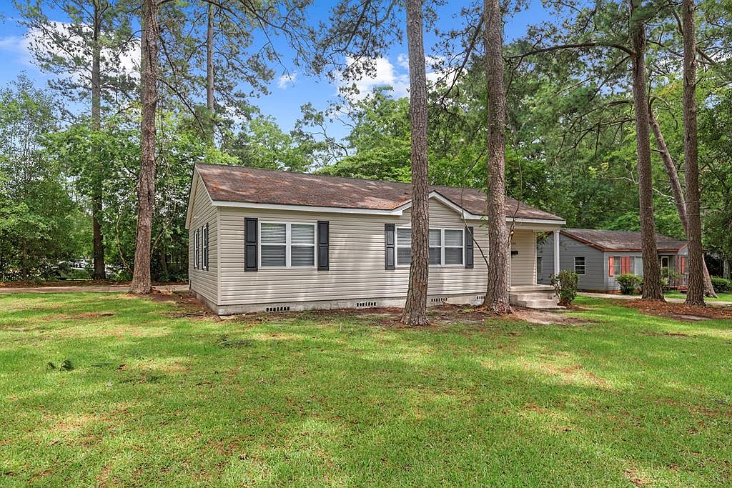1101 Woodland Dr, Dothan, AL 36301 | Zillow