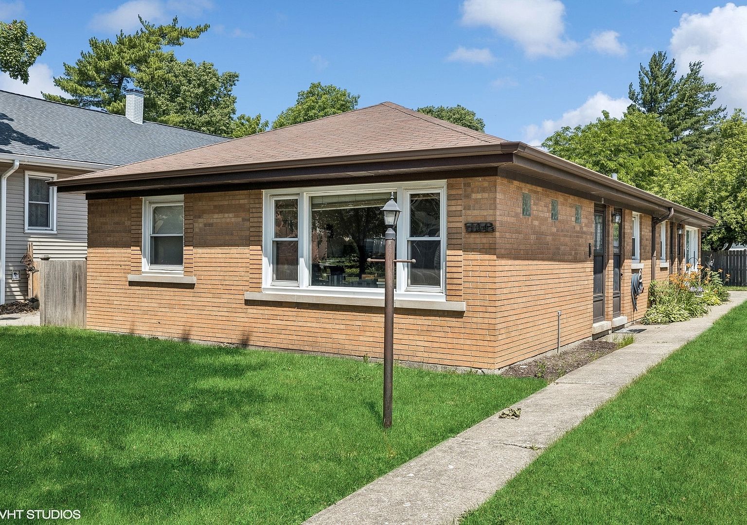 104 E Burlington St, Riverside, IL 60546 | MLS #12076800 | Zillow