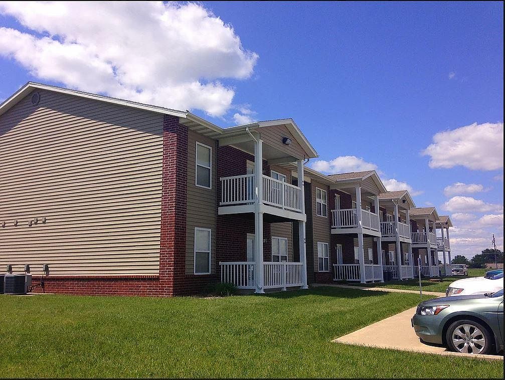 3100 Brianna Blvd # One Bedroom, Sedalia, MO 65301 | Zillow