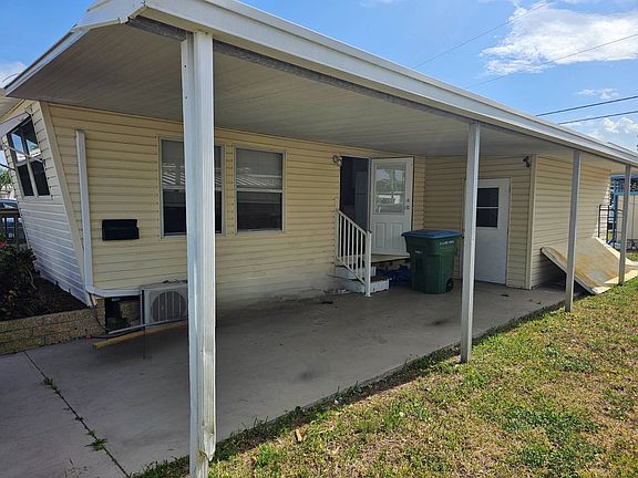 10802 One Street Way, Saint Petersburg, FL 33716 | MLS #11486011 | Zillow