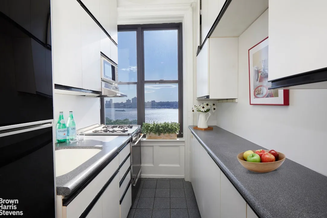 210 Riverside Drive #10F in Upper West Side, Manhattan | StreetEasy