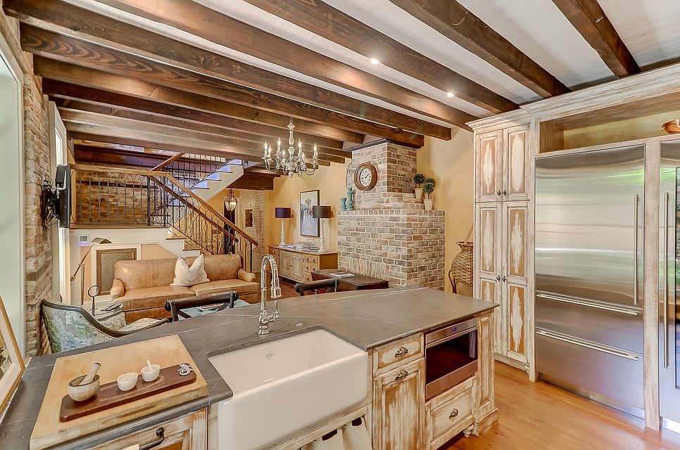 29 Broad St #2, Charleston, SC 29401 | Zillow