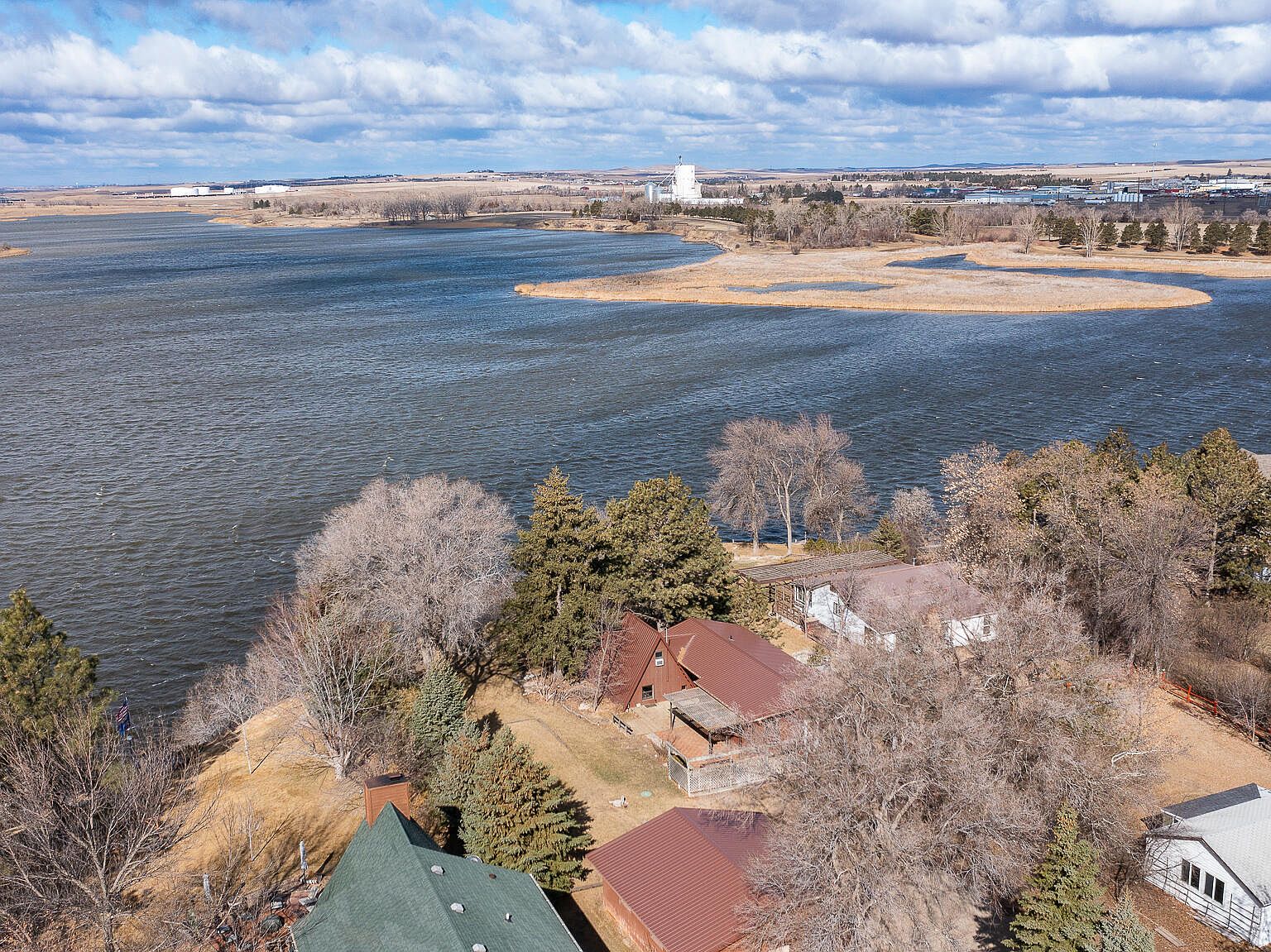 16 Patterson Lake Dr, Dickinson, ND 58601 | Zillow