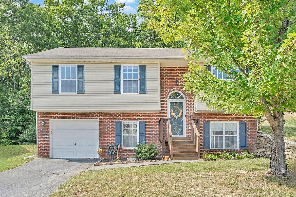 1936 Connors Ct, Salem, VA 24153 | Zillow