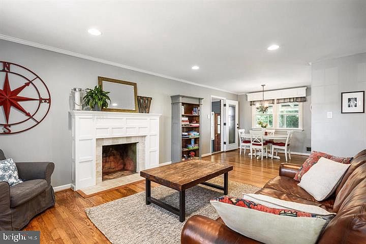 19253 Evergreen Mills Rd, Leesburg, VA 20175 | Zillow