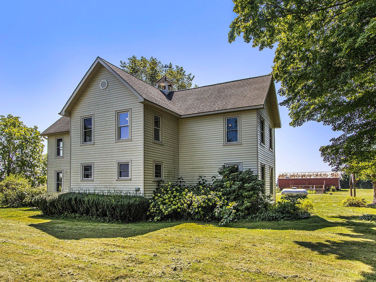40955 Baseline Rd, Bloomingdale, MI 49026 | Zillow
