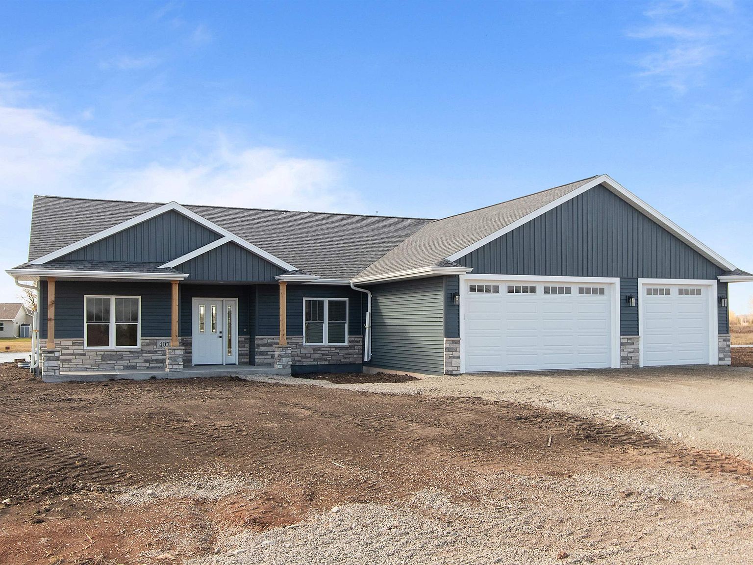 407 Pauls Pl, Oshkosh, WI 54904 | Zillow