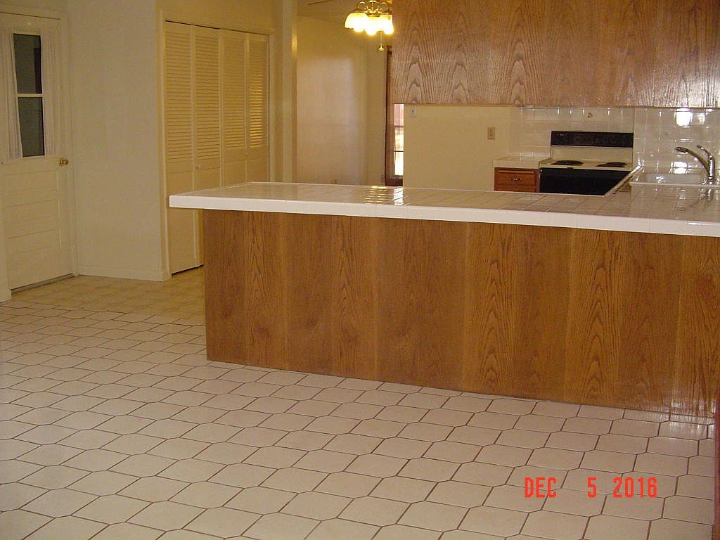 1416 Twichell Ave, Dumas, TX 79029 | Zillow