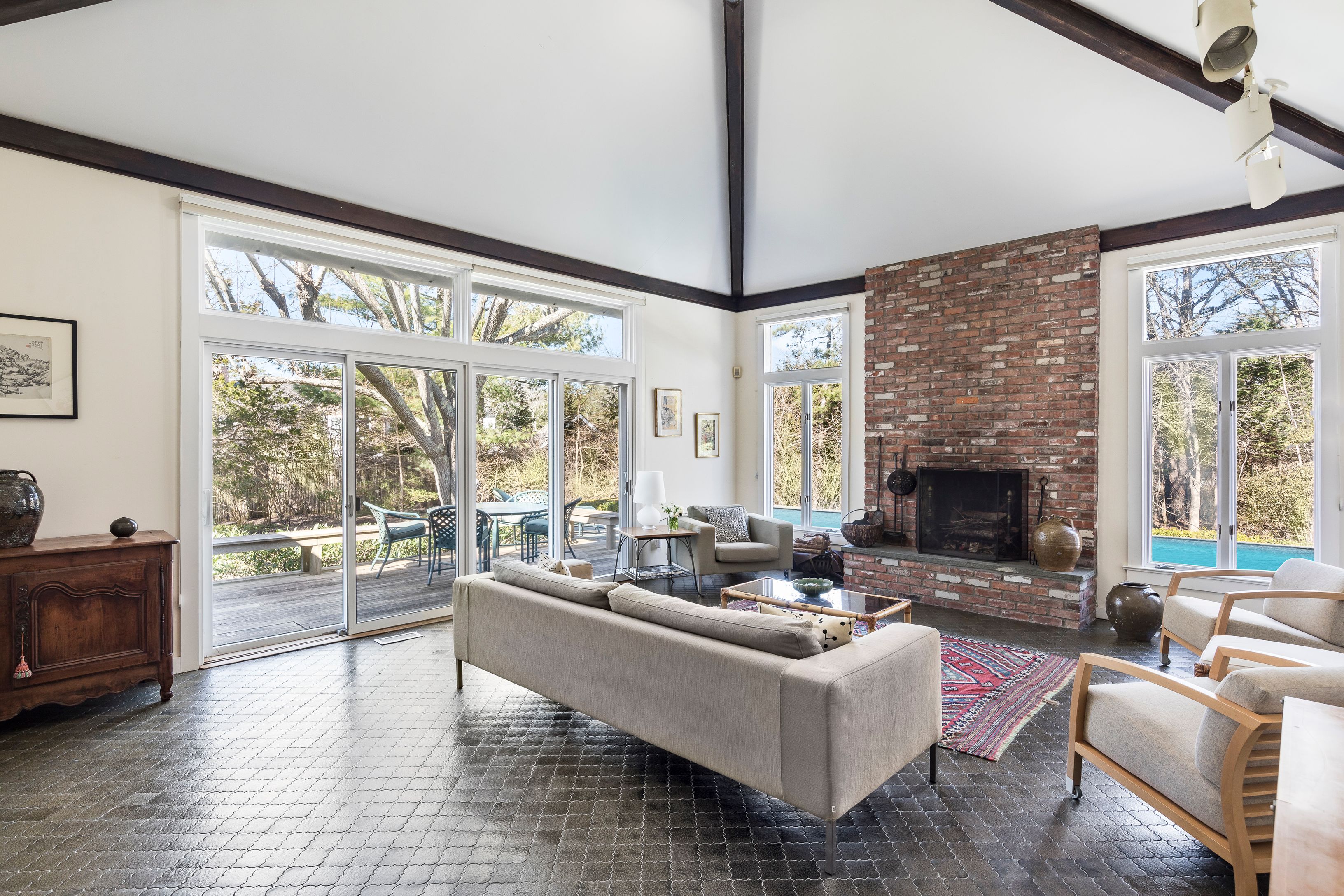 201 Georgica Rd, East Hampton, NY 11937 | Out East