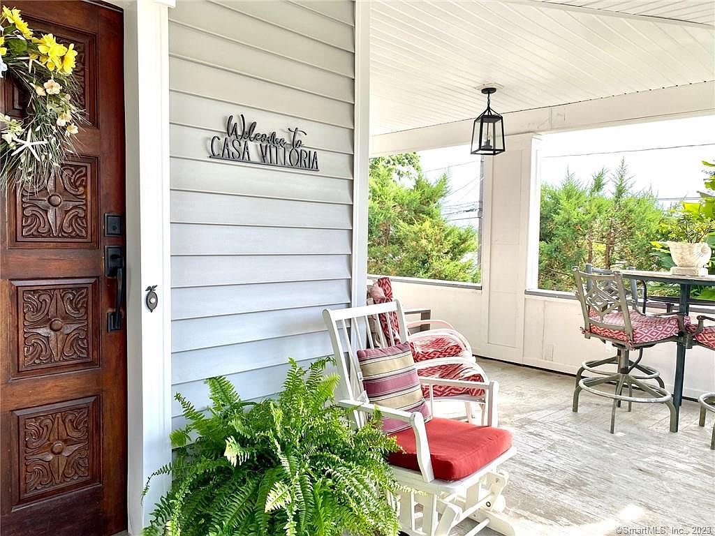 94 Neptune Ave, New London, CT 06320 | Zillow