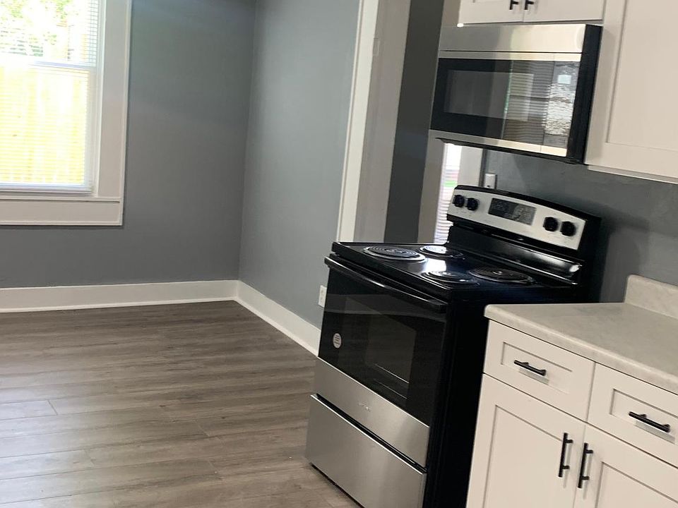 100 E Main St #A, Headland, AL 36345 | Zillow