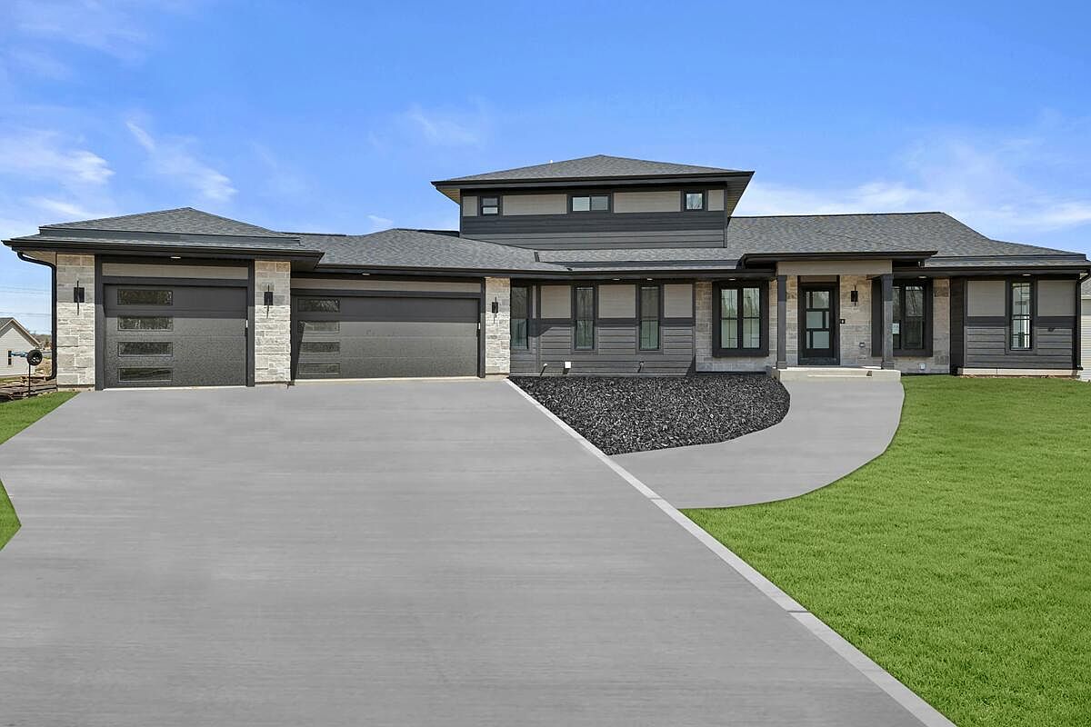 N54W19358 Broadwing PLACE, Menomonee Falls, WI 53051 | Zillow