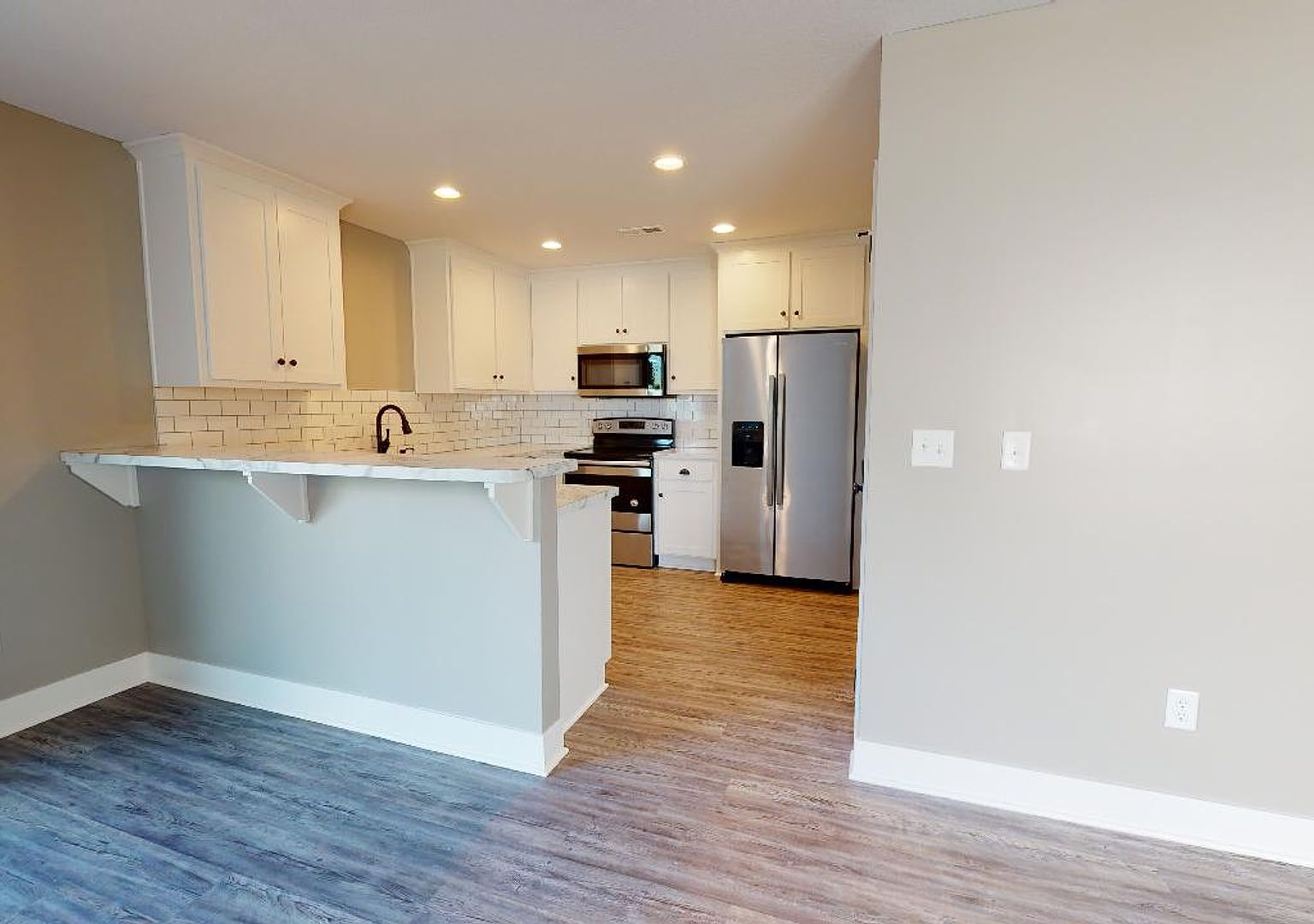 11835-11837 Ridgeway Dr, Saint Joseph, MO 64505 | Zillow