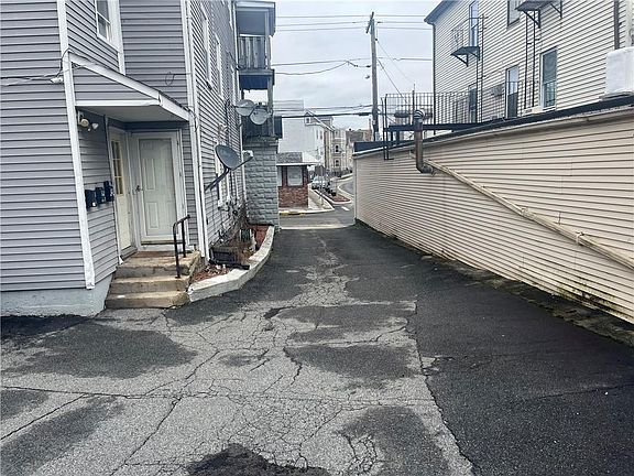 160 Washington St, Central Falls, RI 02863 | Zillow