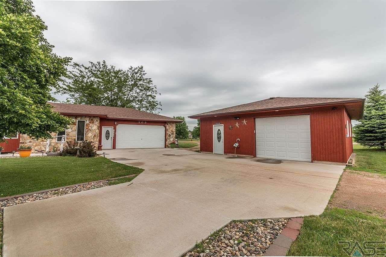305 N Colton Rd, Hartford, SD 57033 | Zillow