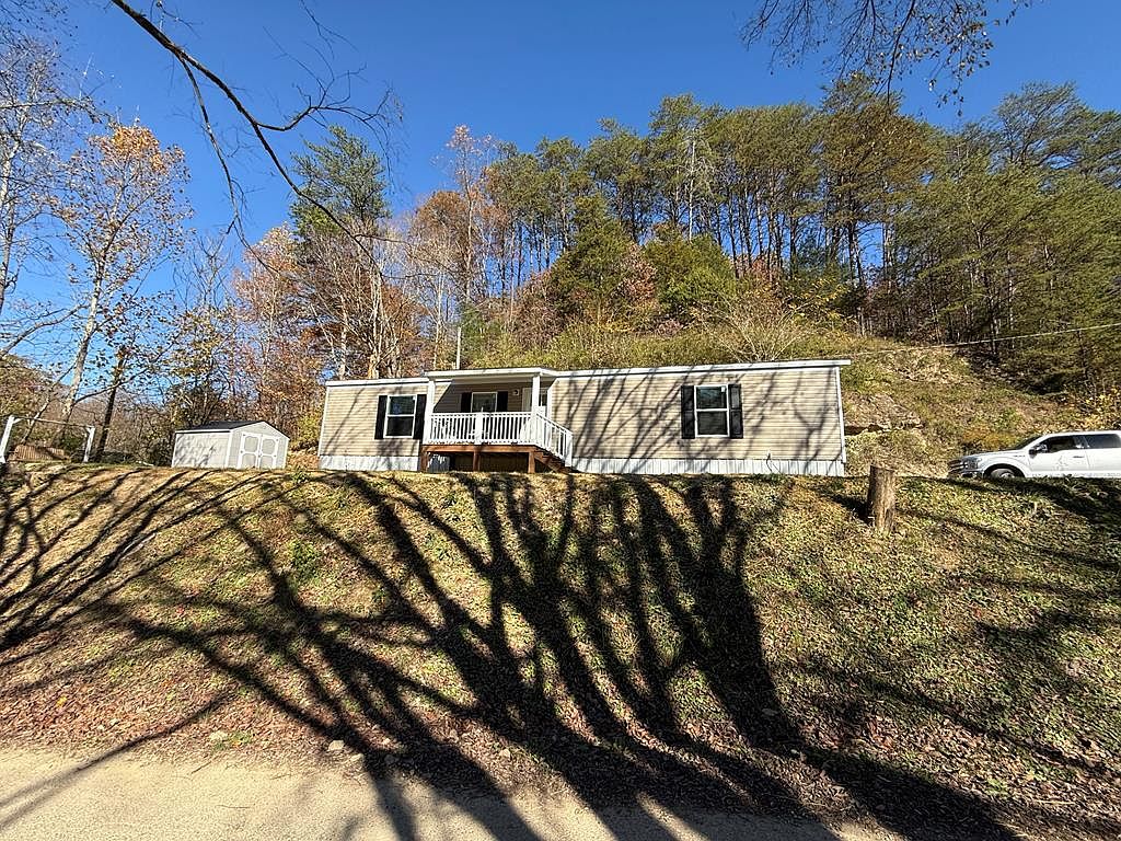 79 John Bays Br, Prestonsburg, KY 41653 | Zillow