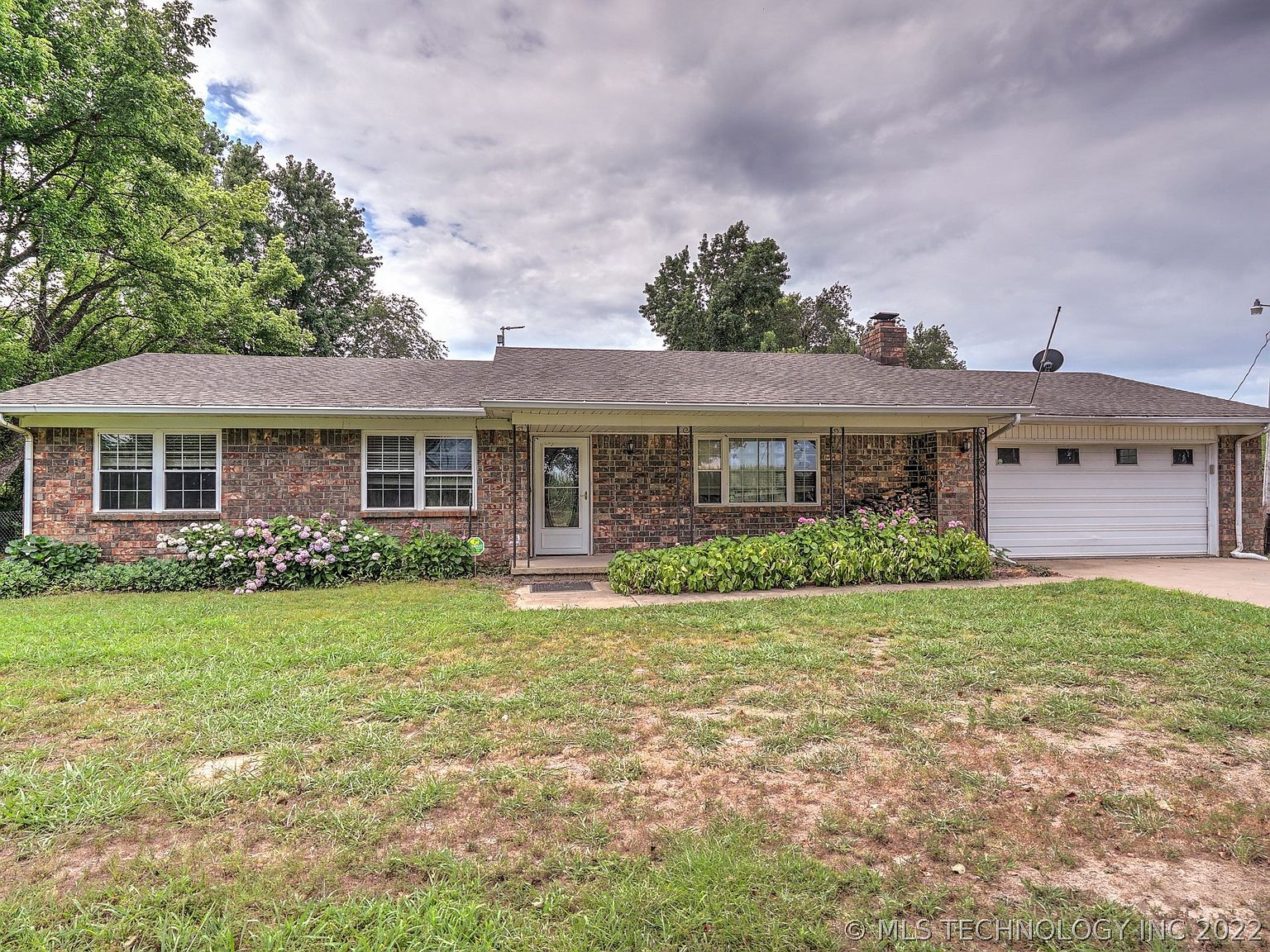 21190 Watts Rd, Morris, OK 74445 | Zillow